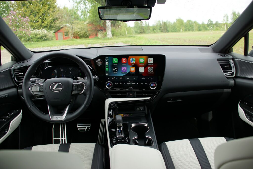 Test: Lexus NX 450h+ - Bil og Motorbloggen - biltester og nyheter