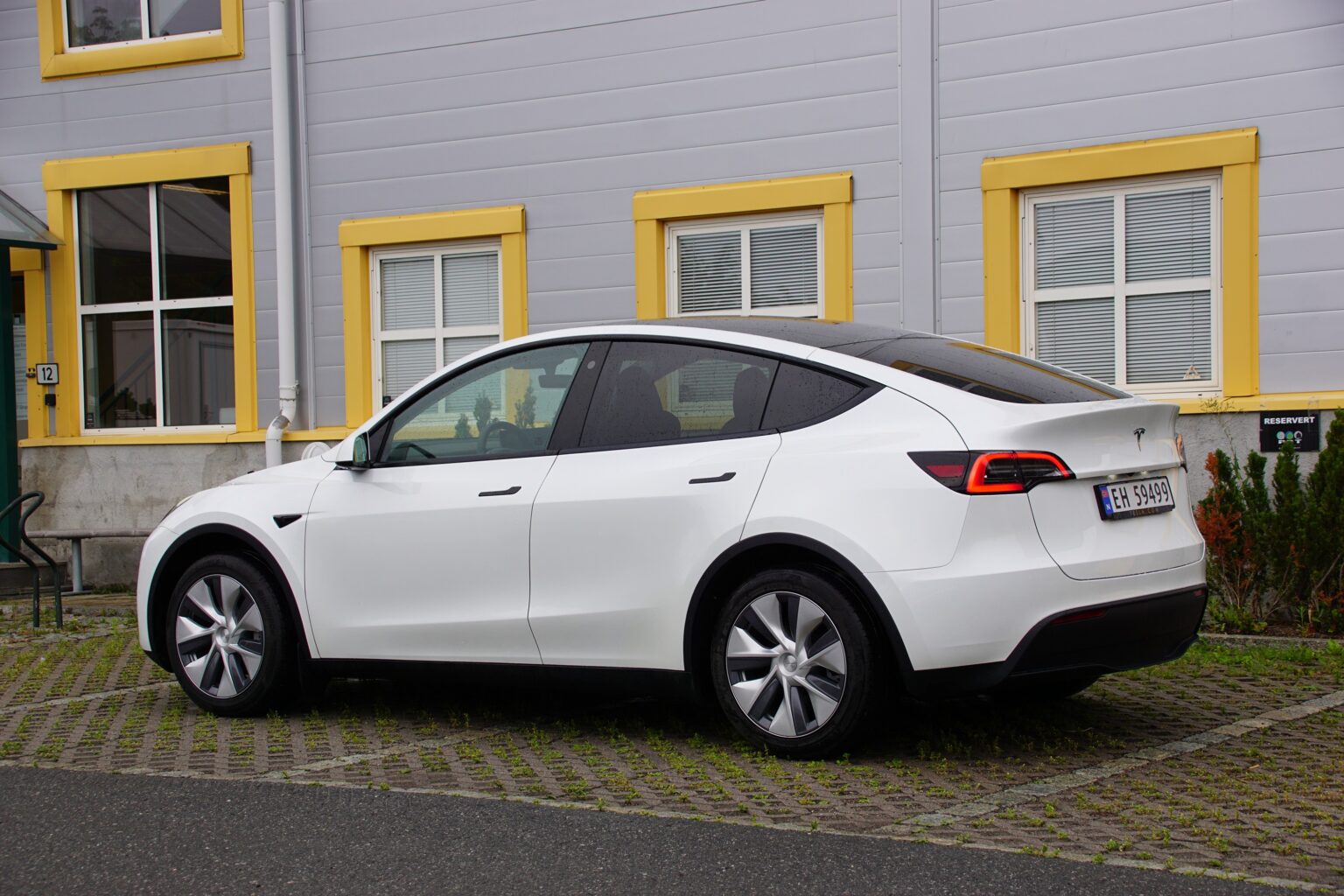 Test: Tesla Model Y Long Range RWD - Bil og Motorbloggen - biltester og ...